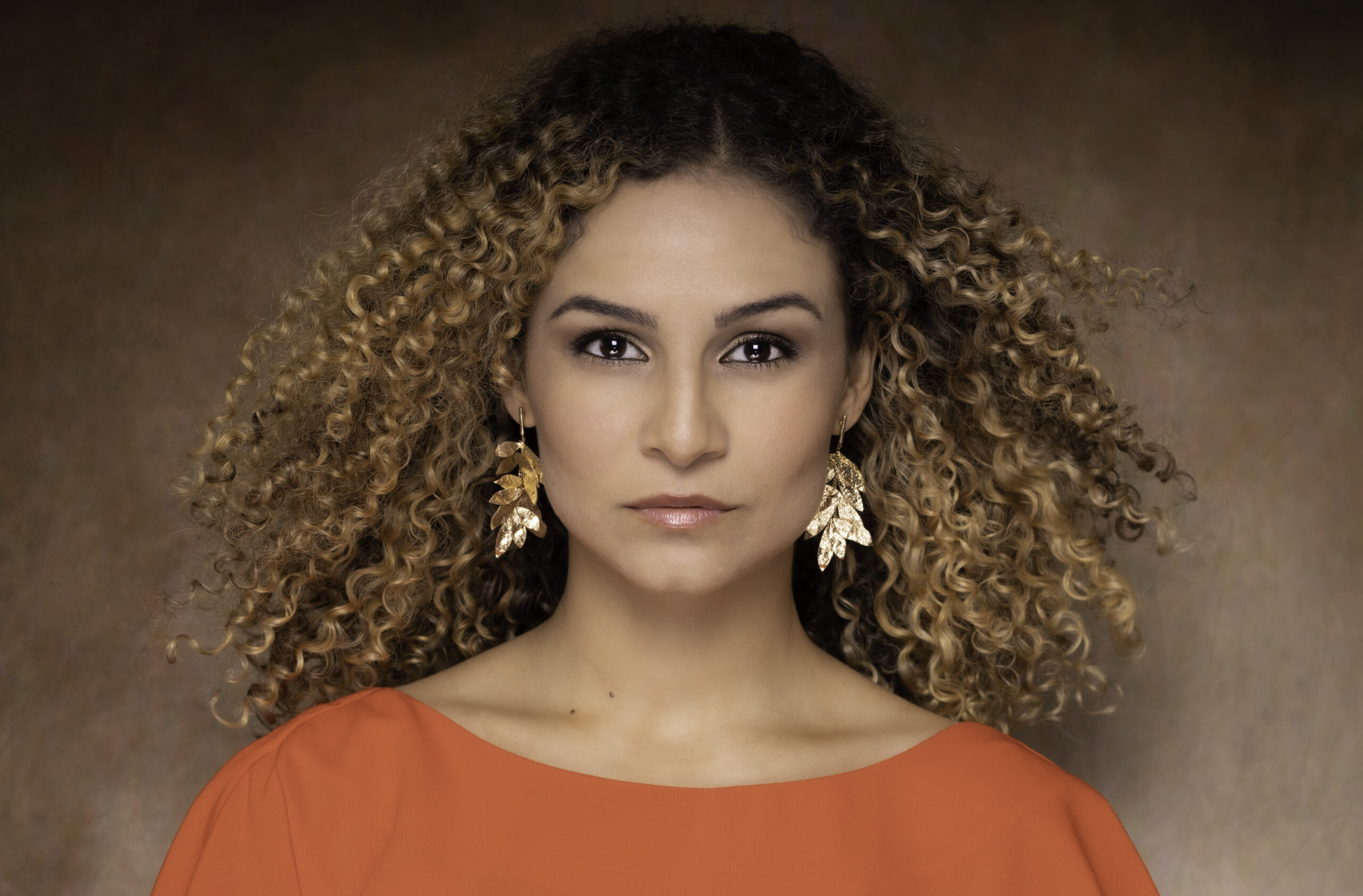 Hedyeh Falsafi – Actress